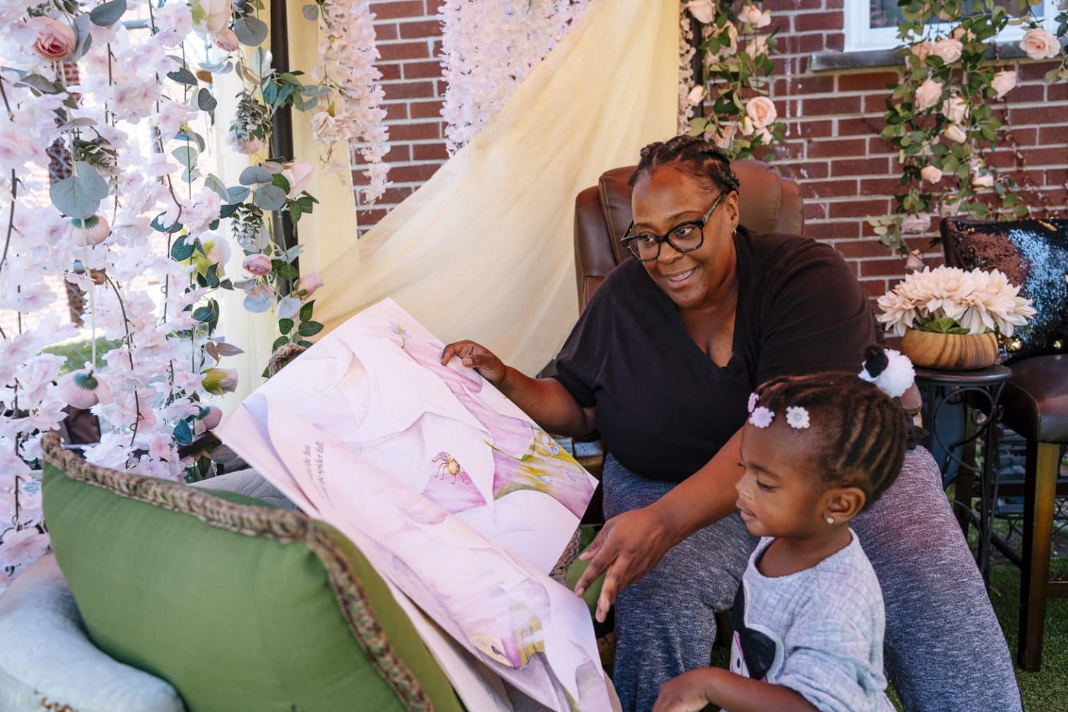 The power of print: Preschoolers engaged in print-focused activities ...